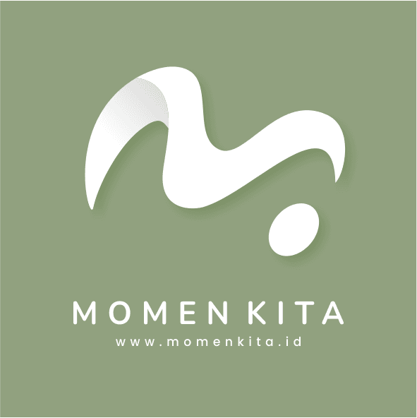 Buat Undangan Gratis!! - Momen Kita ID
